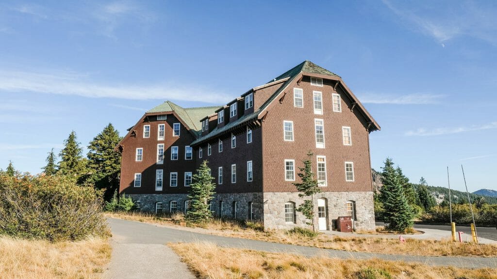 Crater Lake Lodge - Pacific Northwest, USA | Steppes Travel
