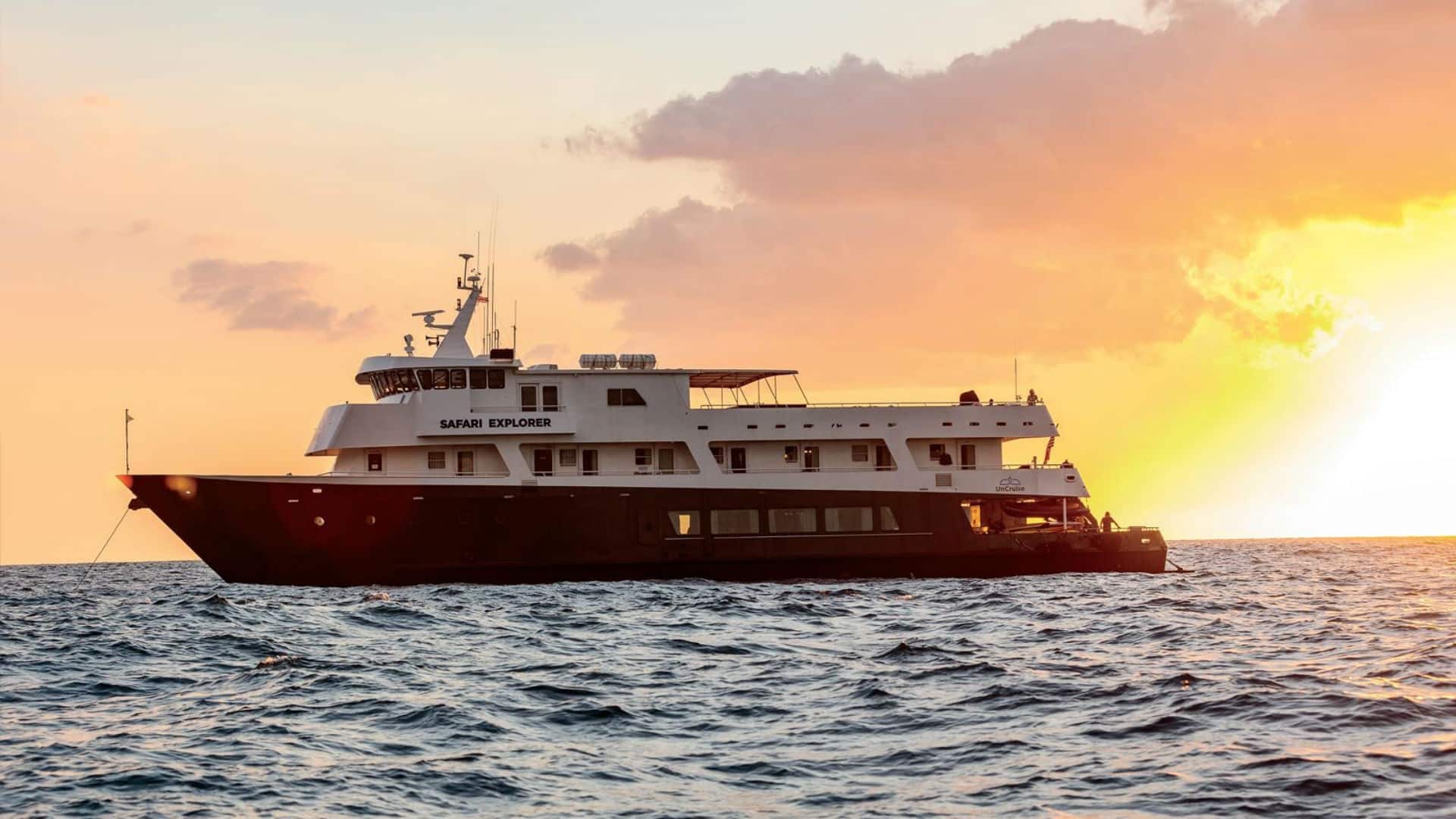 Safari Explorer - Alaska and Hawaii - Steppes Travel