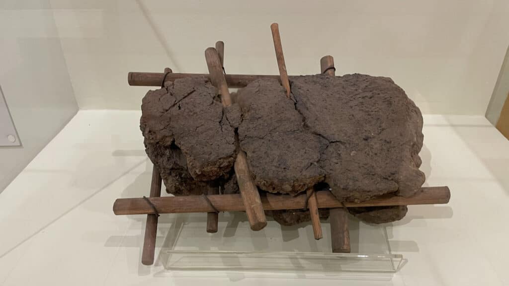 Two windows into the past: El Salvador's archaeological sites - Steppes ...